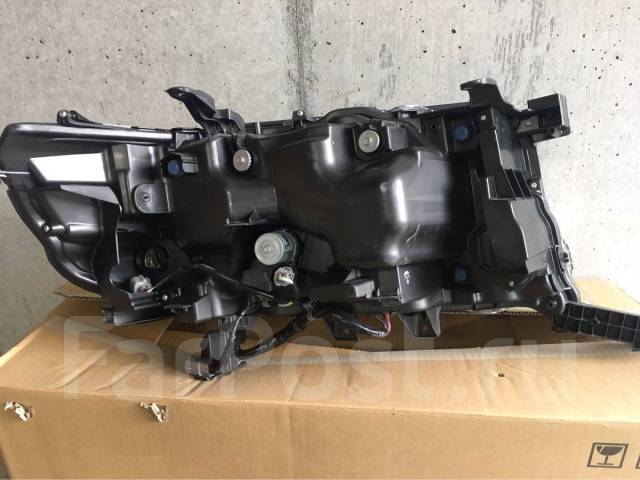 Фара Левая LED LAND Cruiser 200 202 2016+ Black and White 81106-60K10 ...