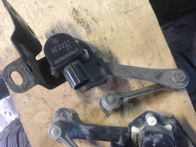 Датчик высоты дорожного просвета Lexus LX570 купить во Владивостоке по ...