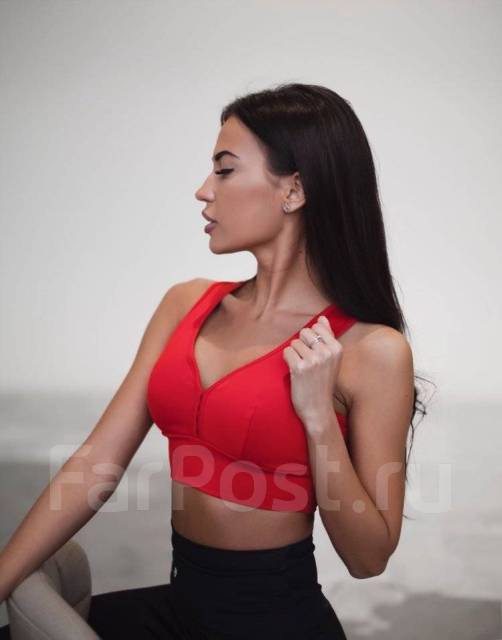 Топ Forstrong Flora Red, 40, 42, новый, в наличии. Цена: 2 000₽ во Владивостоке