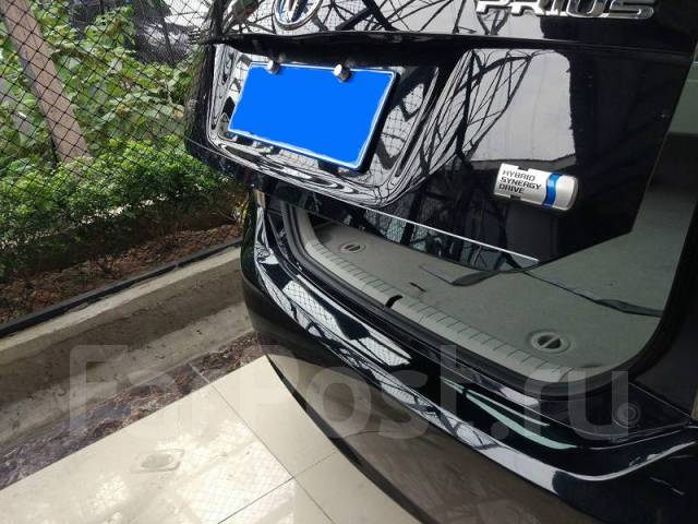 Накладка на низ задней двери Prius 30, черная купить во Владивостоке по ...