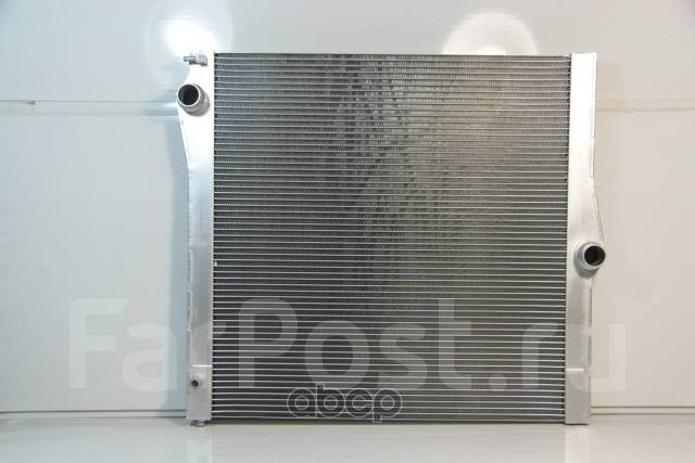 Радиатор охлаждения двигателя BMW X5 E70 17117585036 купить в ...