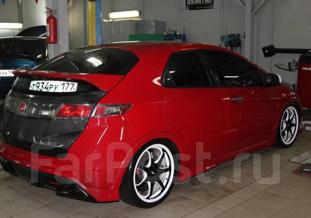 Накладка на задний бампер GP Honda Civic 5d(хонда цивик 5д) /Civic 8 ...