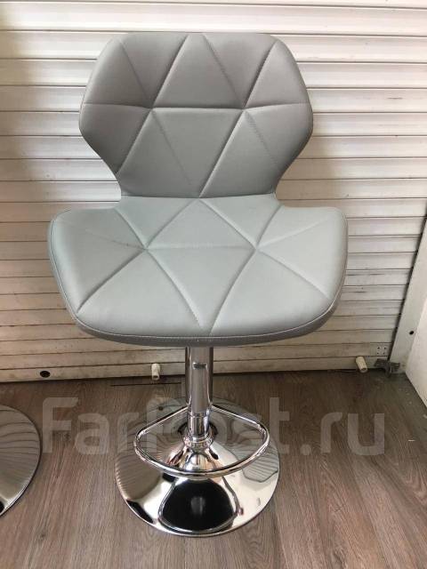 Стул барный, новый, в наличии. Цена: 3 999₽ во Владивостоке