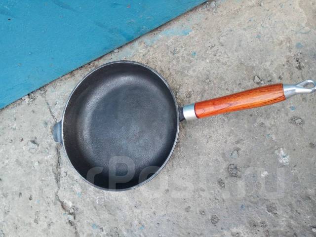 Продам сковороду из чугуна - Посуда и кухонные принадлежности во ...