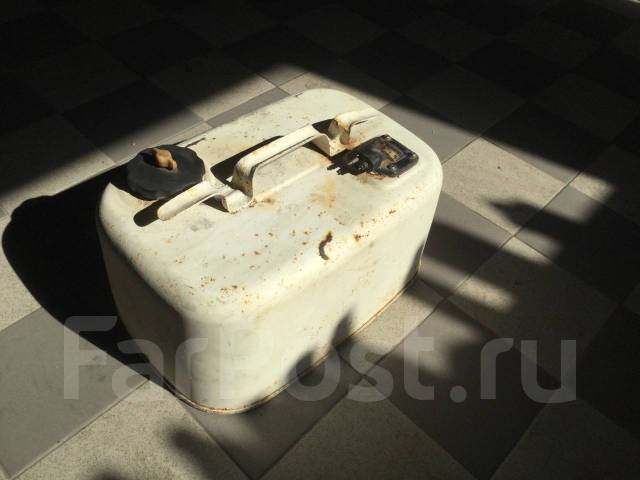 Бензобак Yamaha металический 20литров, б/у, в наличии. Цена: 3 000₽ во ...