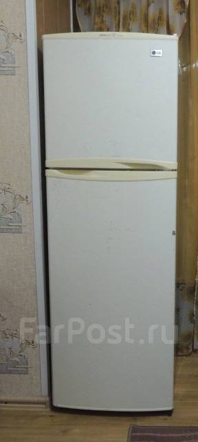 Двухкамерный холодильник LG, б/у, в наличии. Цена: 7 000₽ во Владивостоке