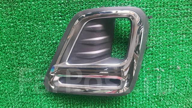 Ободок туманки Subaru Forester, правый купить во Владивостоке по цене ...