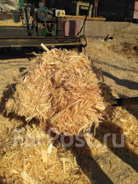 Опилки 3.5 куба. Цена с доставкой самосвалом, в наличии в Артеме