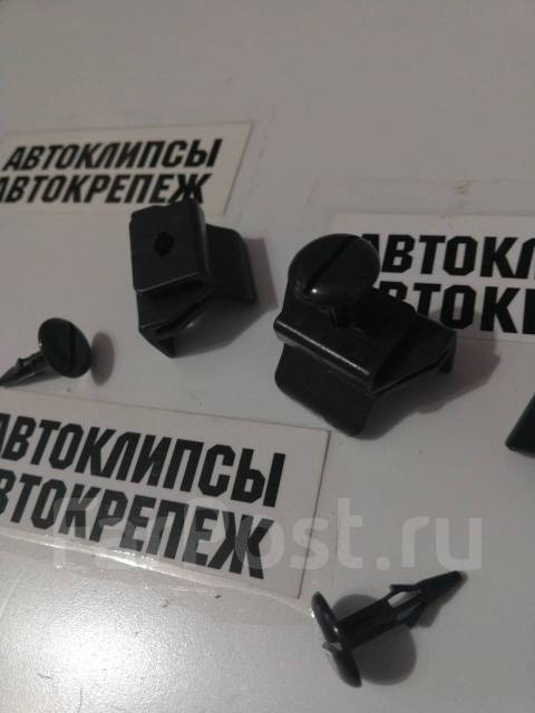 Клипса, крепёж бампера к подкрылку Toyota 5387958010, 4774958010 2шт ...