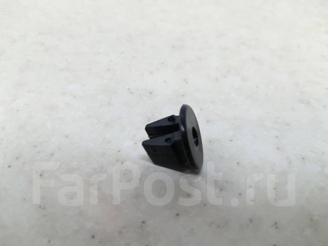 Клипса крепления брызговика Hyundai/Kia 86848-22000 купить в Томске по ...