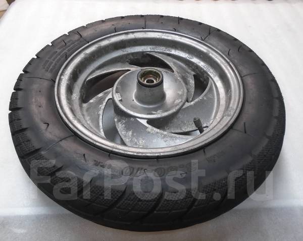 Шина с диском 3.50-10 Honda Lead, б/у, в наличии. Цена: 2 500₽ во ...