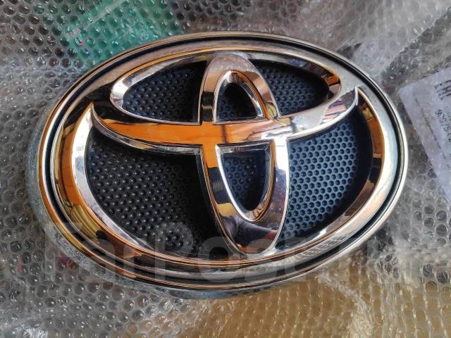Эмблема решетки радиатора Toyota Fortuner 15- 75310-0K060 75310-0K010 ...