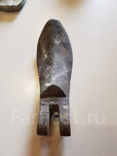 Сапожная лапа, латунь, старая, б/у, в наличии. Цена: 12 500₽ во ...