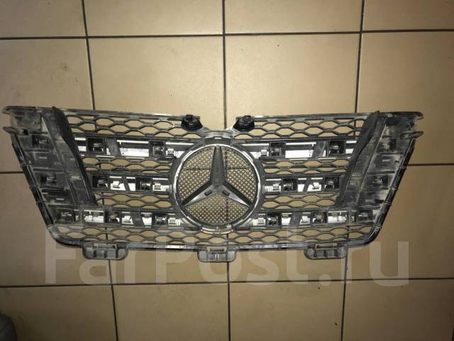 Решетка радиатора Mercedes BENZ GL-Class, W164 купить в Барнауле по ...