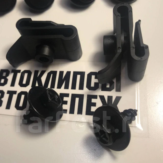 Набор, комплект клипс, на 2 подкрылка Toyota Ractis с2004 по 2014г ...