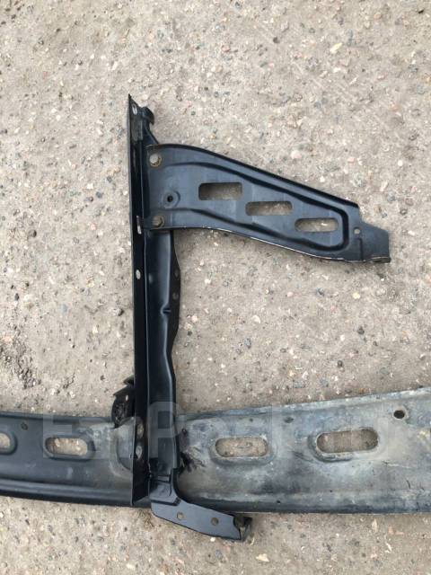 Крепление переднего бампера Lexus LX570 купить во Владивостоке по цене ...