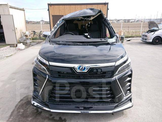 Toyota Voxy, 2020, ZWR80W, 2ZR во Владивостоке