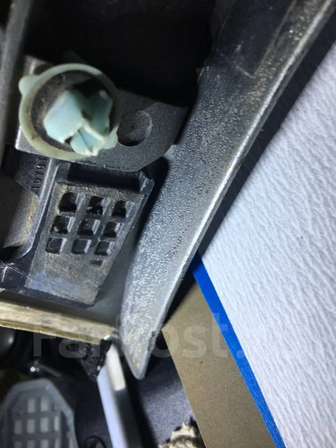 Toyota запчасть 75392-35200 деталь салона купить во Владивостоке по ...