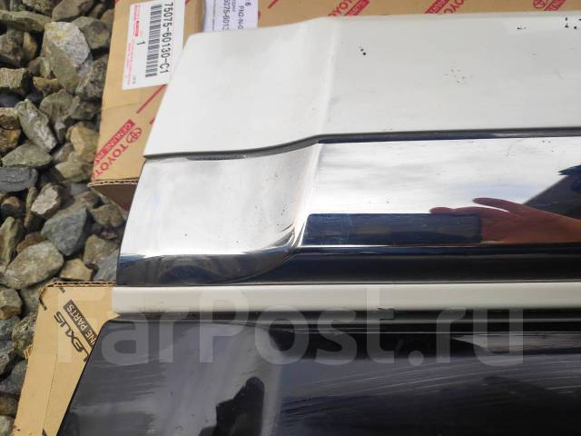 Молдинг правой двери Toyota LAND Cruiser 200 08- 75075-60130-C1 купить ...