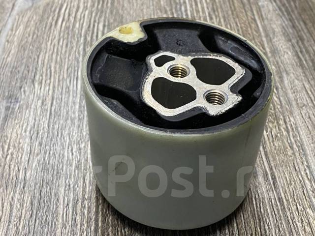 Опора АКПП Audi Q7 VW Touareg Porsche VAG 7L0399249C, 95537505730 ...