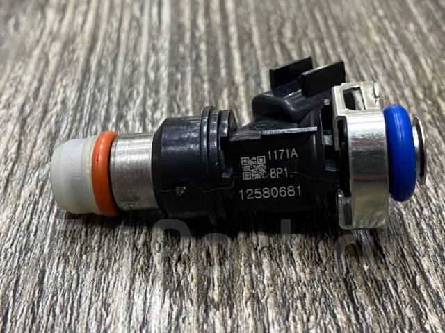 Форсунка топливная 4,8/5,0/6,0/6,2 GM 12580681 купить в Хабаровске по ...