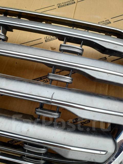 Решетка радиатора Toyota LAND Cruiser 200 07- 53101-60621 53101-60480 ...