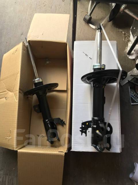 Стойки передние (KYB) Toyota Camry ASV50 купить в Хабаровске по цене ...