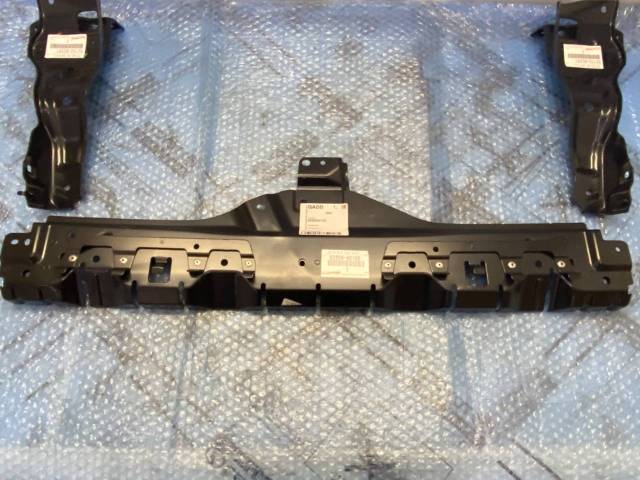 Кронштейн крепления бампера Toyota Land Cruiser Prado 150 купить в ...