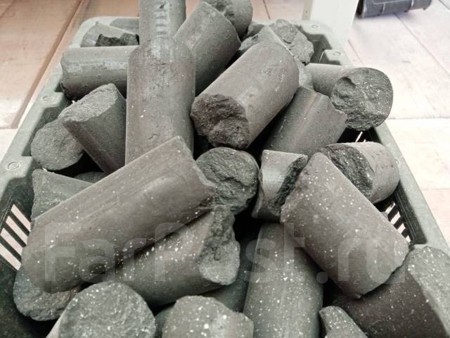 Угольные брикеты, в наличии. Цена: 130₽ во Владивостоке