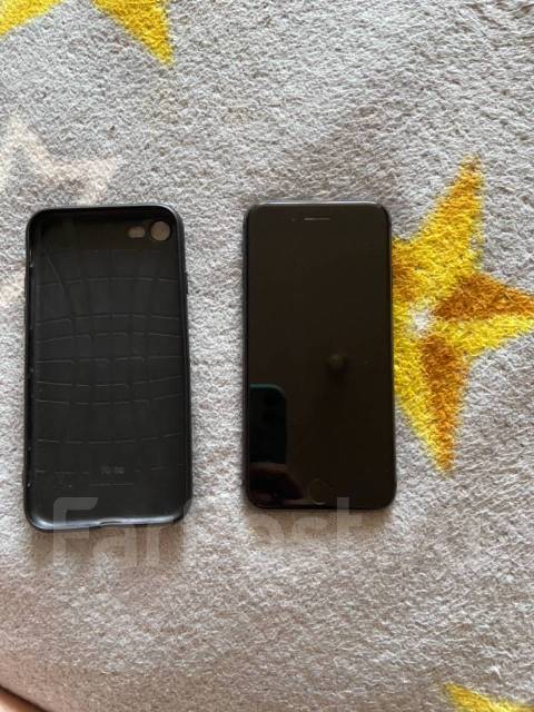 Продам айфон, Apple iPhone 8, 4.70", моноблок, черный, 4G LTE, б/у, в ...