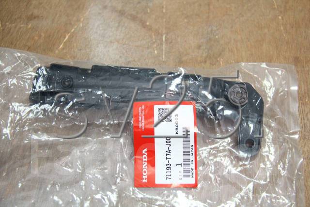 Крепление бампера Vezel 71193-T7A-000, 71193-T7A-J00 71193-T7A-J00 ...