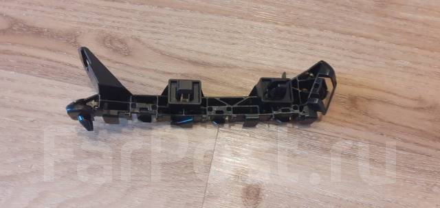 Крепление бампера правое Honda FIT 71193-T5A-000 купить во Владивостоке ...