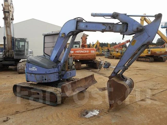 Экскаватор Hitachi EX55UR-3 в разбор во Владивостоке