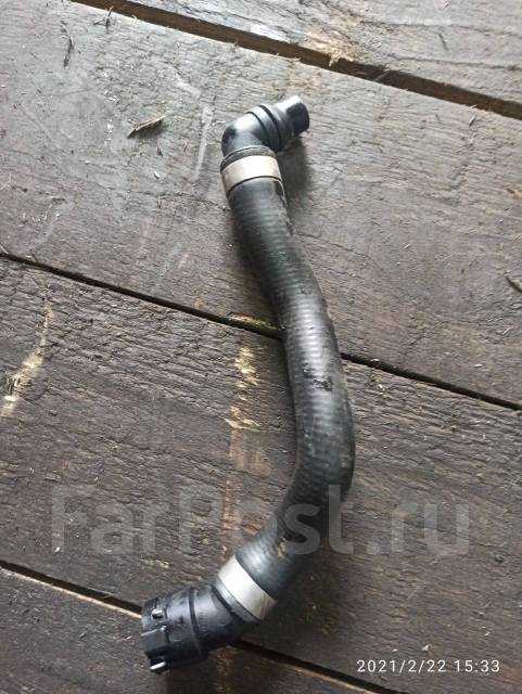 Патрубок системы охлаждения Mercedes W211 A2118300496 A2118300396 ...