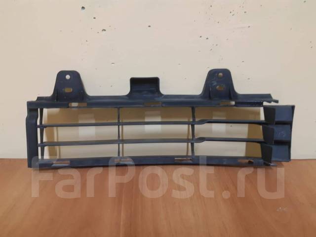 Решетка бампера Toyota land cruiser 200 купить в Москве по цене: 800 ...