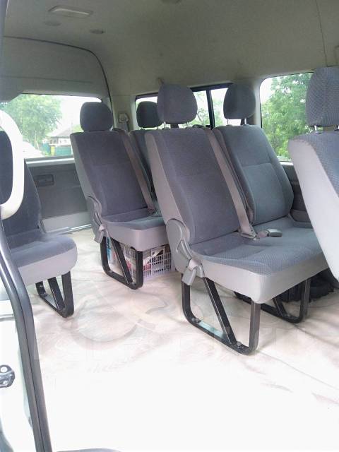 Аренда Toyota Hiace 8 пассажирских мест. Большой багажник, микроавтобус ...