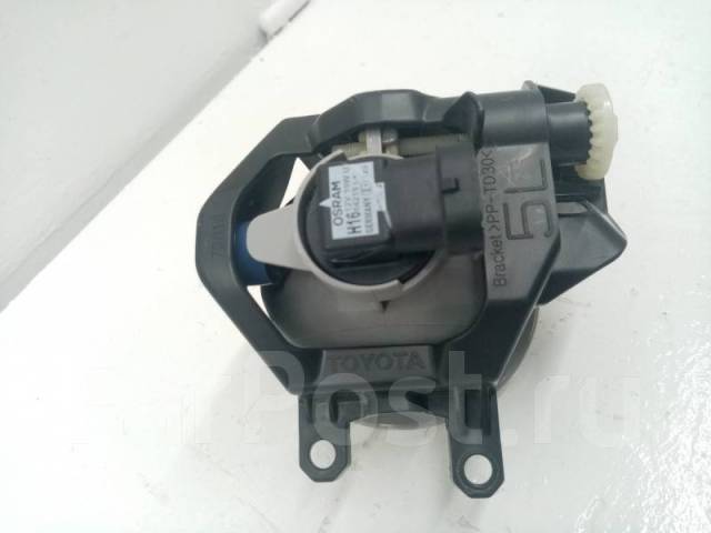 Левая противотуманная фара Toyota Land Cruiser Prado 4 (150 Series ...