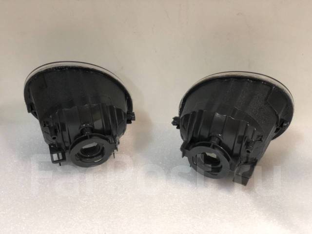 Фара противотуманная Toyota RAV4 /Porte / Windom/ Ipsum /ISIS /NOAH ...