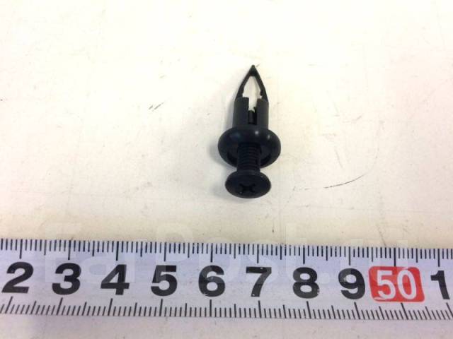 Клипса пластиковая Toyota [9046709093] купить во Владивостоке по цене ...