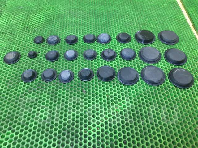 Резиновые заглушки кузова Toyota в Ассортименте купить во Владивостоке ...