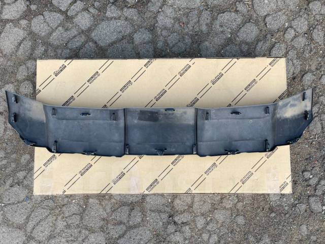 Накладка Lexus LX570 LX450D 2016+ 52129-60050 купить во Владивостоке по ...