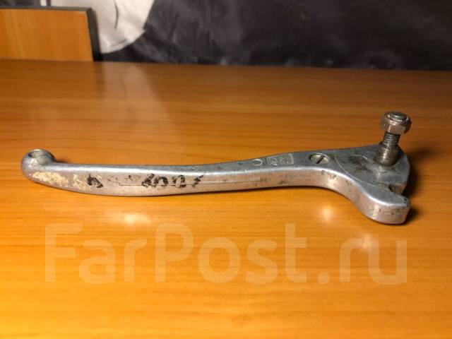 Ручка переднего тормоза Yamaha Jog 5BM, б/у, в наличии. Цена: 500₽ во ...