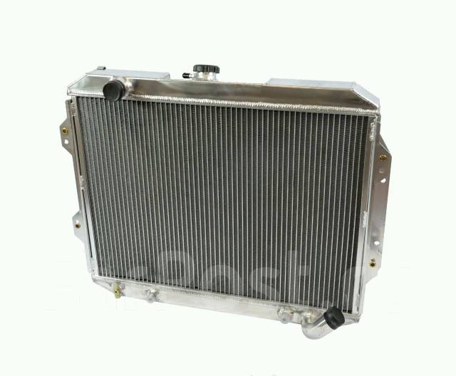 Радиатор алюминиевый Mitsubishi Pajero, Montero V24, V44, V47 ДВС 4D56 ...