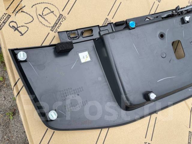Накладка Задней Двери Toyota LAND Cruiser Prado 150 76801-60320-C0 ...