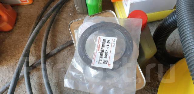 Сальник коленчатого вала купить в Хабаровске по цене: 500₽ — частное ...