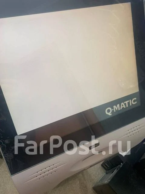 Онлайн витрина, сенсорный экран с неттопом, терминал Qmatic Intro 17 ...