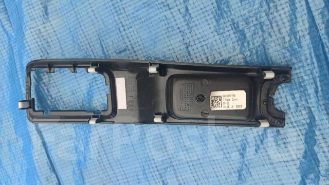 Консоль между сиденьями Jeep Wrangler JL 2020г купить во Владивостоке ...