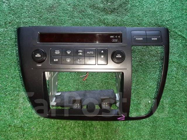 Консоль магнитофона Nissan Elgrand 2004 68260WL505 E51 VQ35DE купить во ...