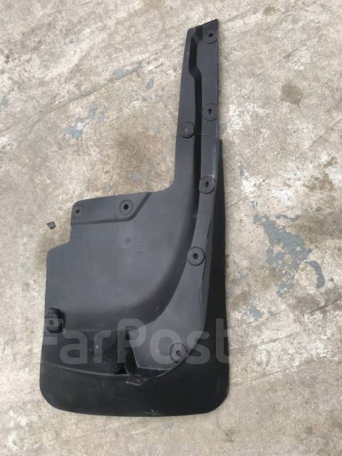 Toyota LC / Брызговик / Правый / Под обвес / под губу купить во ...