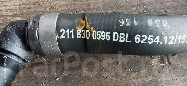 Патрубок системы охлаждения Mercedes W211 A2118300496 A2118300396 ...